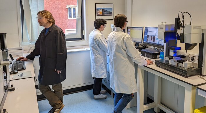 Colloid instrumentation | School of Chemistry | University of Bristol